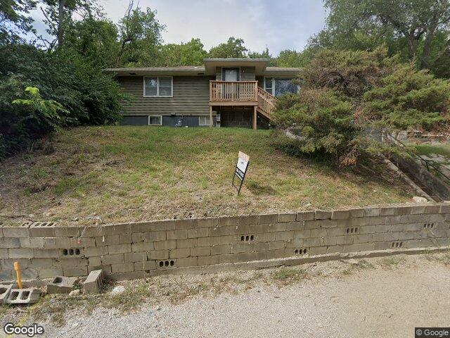 605 Ratone Ln, Manhattan, KS 66502