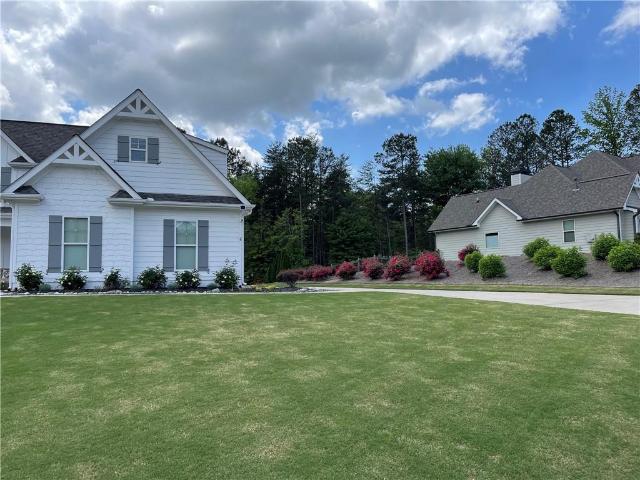 605 Red Leaf Way
