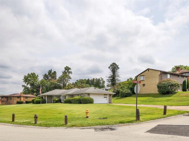 605 Regina Dr