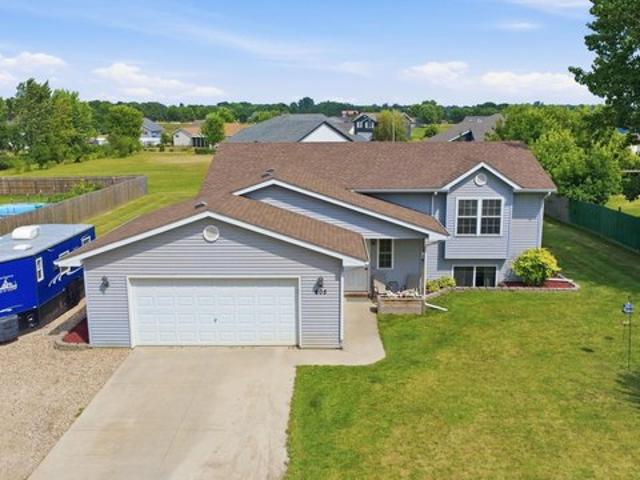 605 W 8th Ave, Osakis, MN 56360