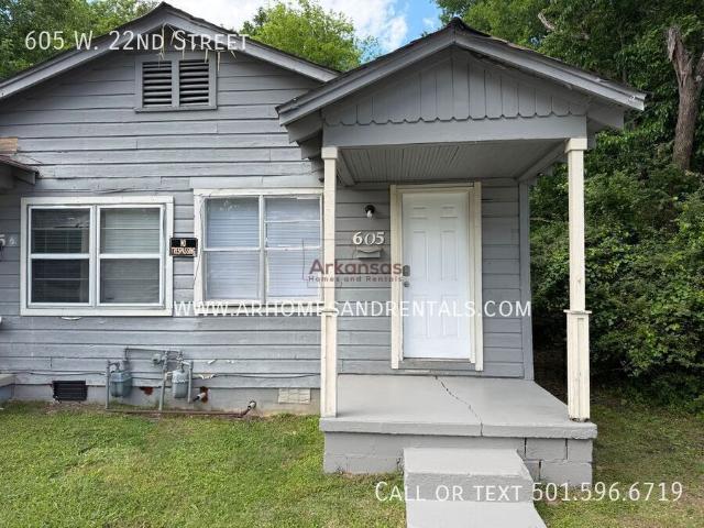 605 W. 22nd Street | 2 Bedrooms | 1 Bathroom * 1/2 Off 1st Month's Rent!
