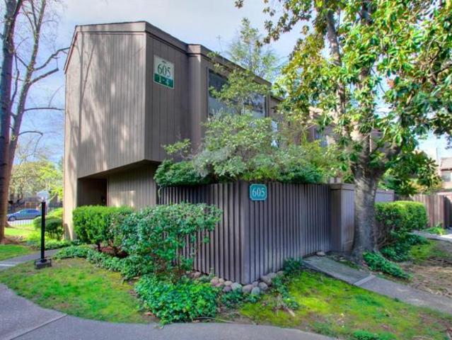 605 Woodside Sierra #2, Sacramento, CA 95825