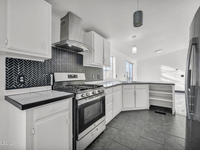 605 Wall Canyon Dr, Sun Valley, NV 89433 | MLS #260003 | Compass