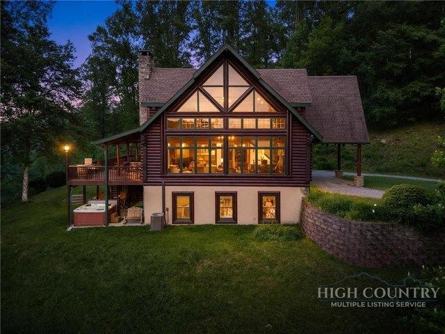 605 Thistle Way, Sugar Grove, NC 28679