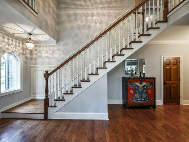 605 Thornwood Drive