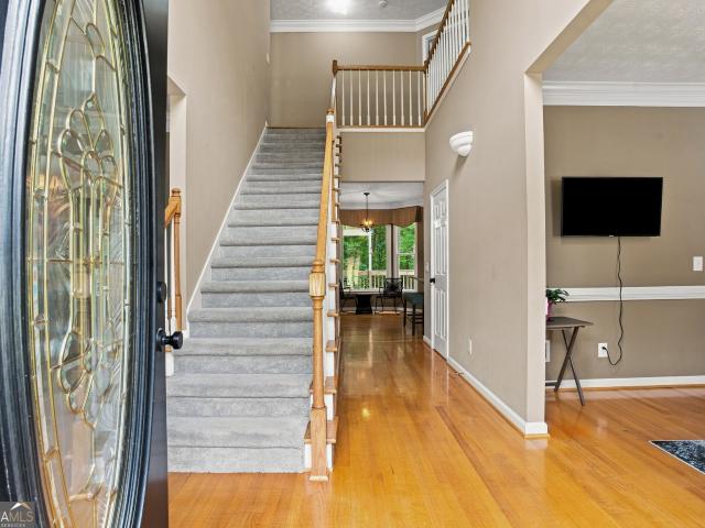 605 Trophy Lane