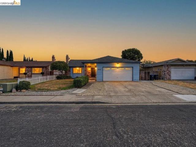 605 Tule Goose Dr