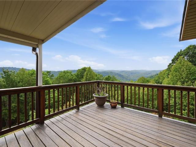 605 Valley View Drive