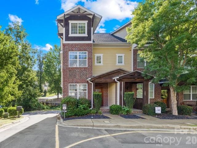 605 Village Main Cir, Davidson, NC 28036