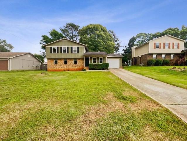 6064 Katherine Rd, Rex, GA 30273