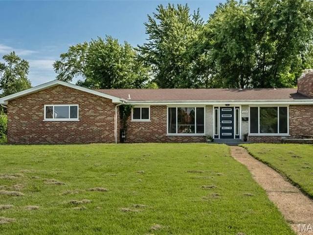 6064 W Cabanne Pl, Saint Louis, MO 63112