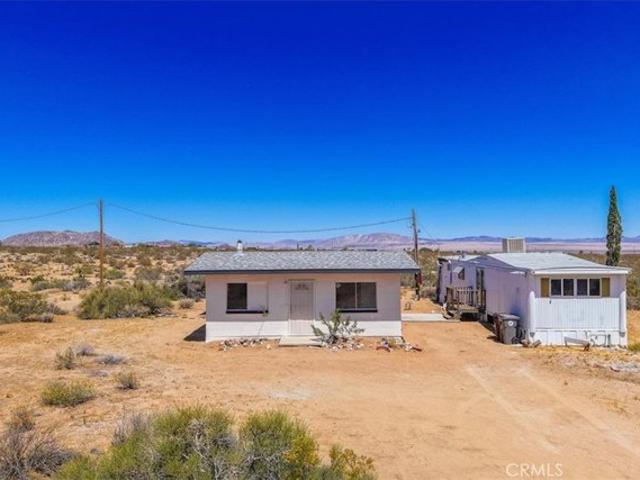 60650 Winters, Landers, CA 92285