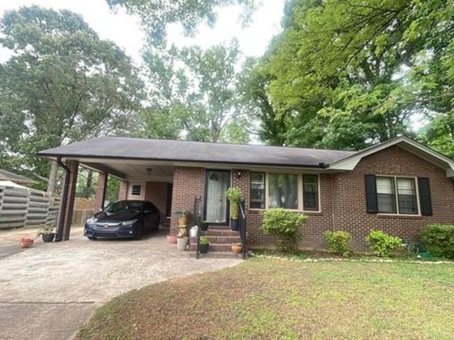 6065 Monica Dr, Morrow, GA 30260
