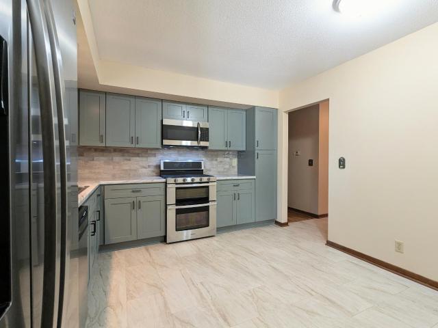 6065 Oakwood Road