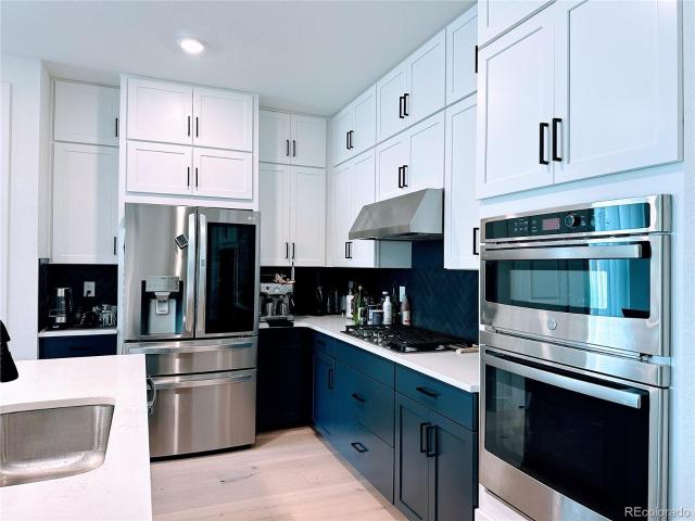 6065 E 154th Place