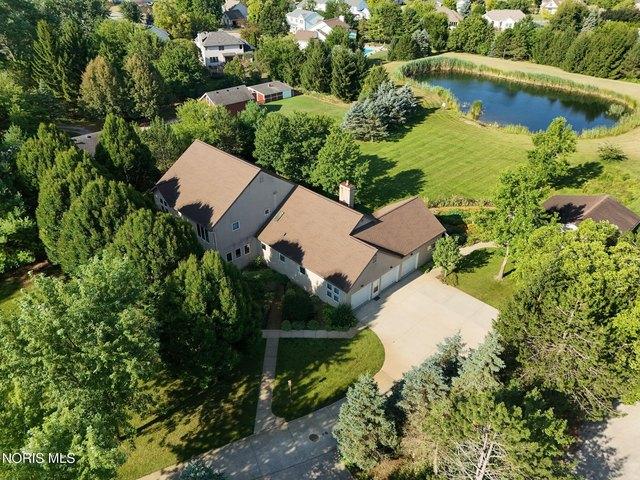 6065 Winterhaven Dr, Sylvania, OH 43560