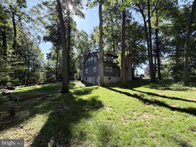 6067 Greenbriar Court