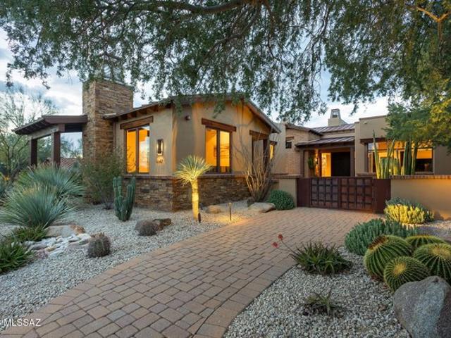 6067 W Seven Saguaros Cir, Marana, AZ 85658