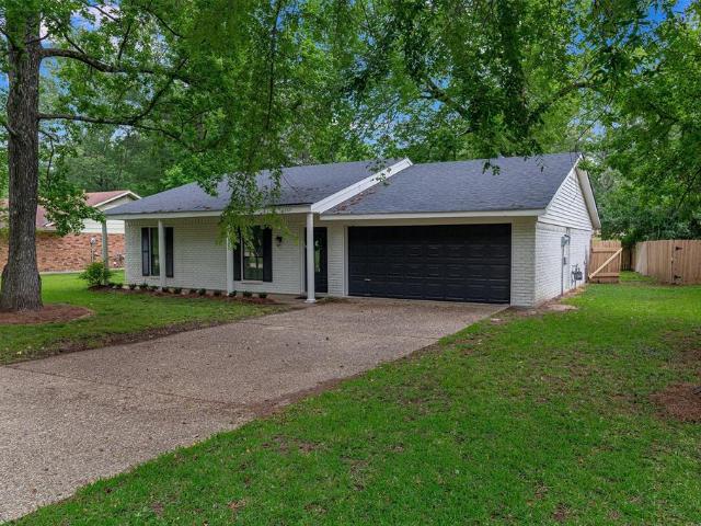 6069 Fox Chase Trail