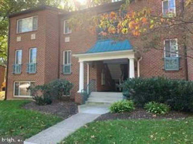 60605948 11815 Breton Ct