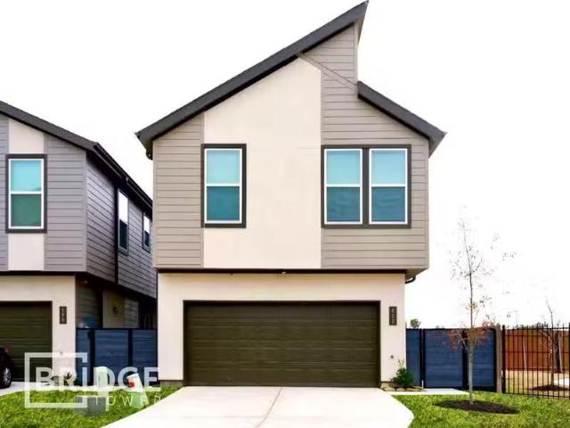 60605900 402 S Centro Cir