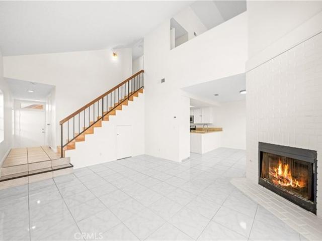 6060 Oak St Unit M, Huntington Park, CA 90255