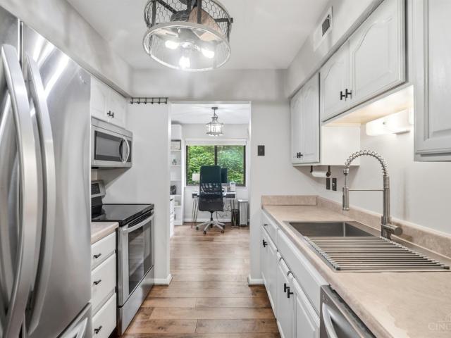 6060 Boymel Drive