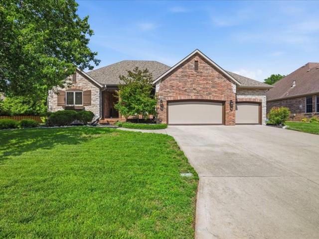6060 S Riverbend Rd, Springfield, MO 65810