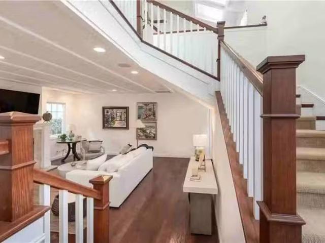 60613261 127 Pearl Ave