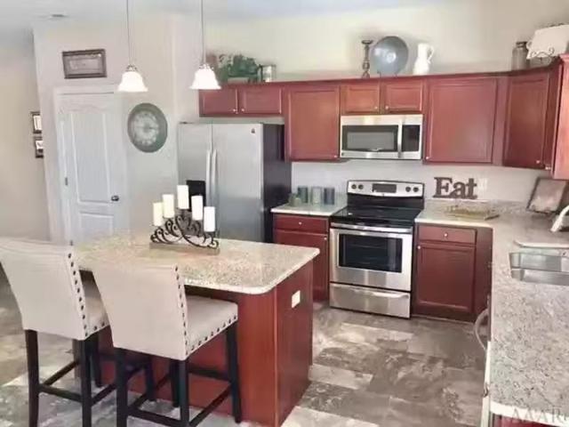 60616969 122 Hannah Dr