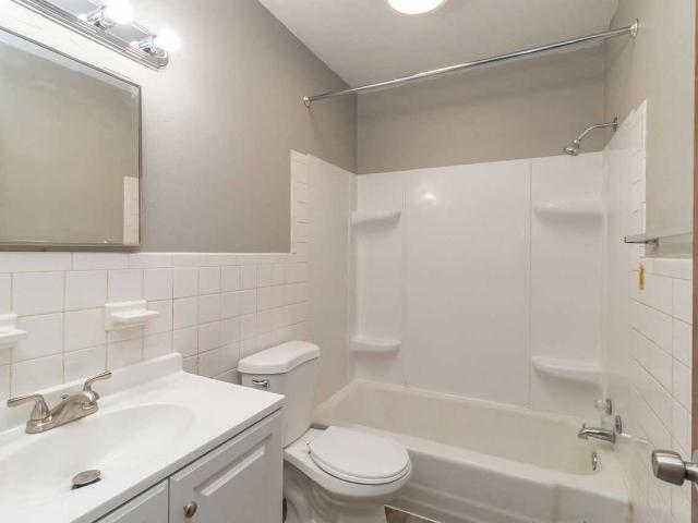 6061 2nd St NE 2 Bedroom Apartment for Rent at 6061 2nd St Ne, Fridley, MN 55432 Fridley