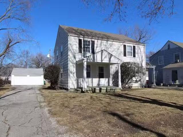 60622931 312 E 26th Ave