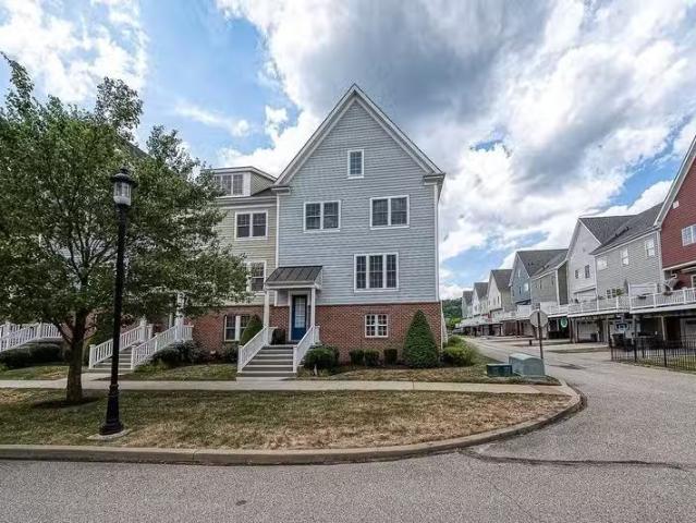 60623392 129 3rd St