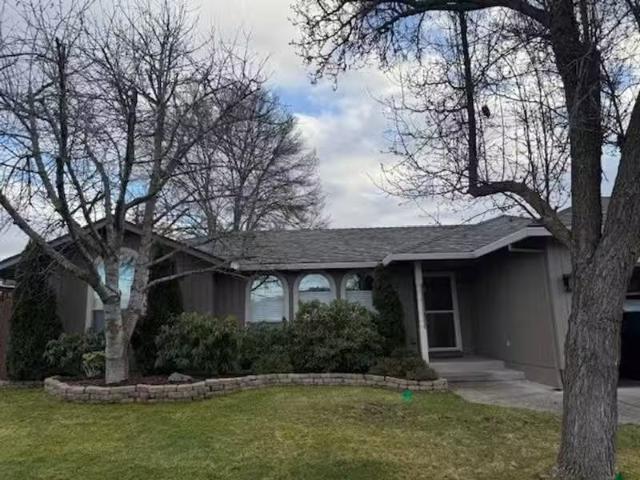60623437 3332 Sharman Way