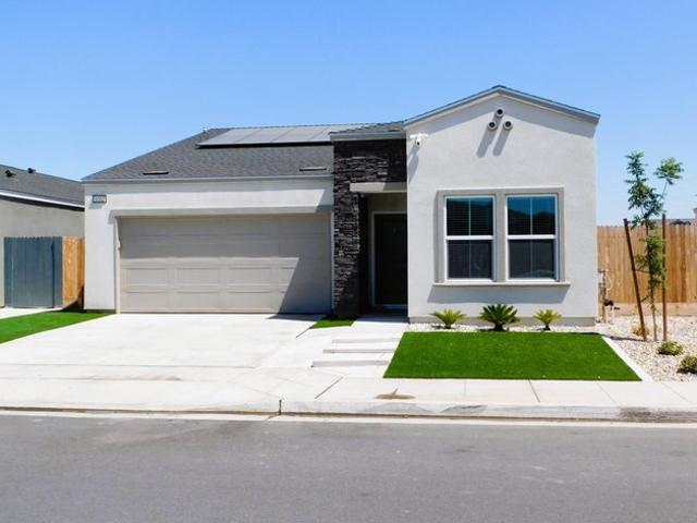 6062 E Ramona Way, Fresno, CA 93727