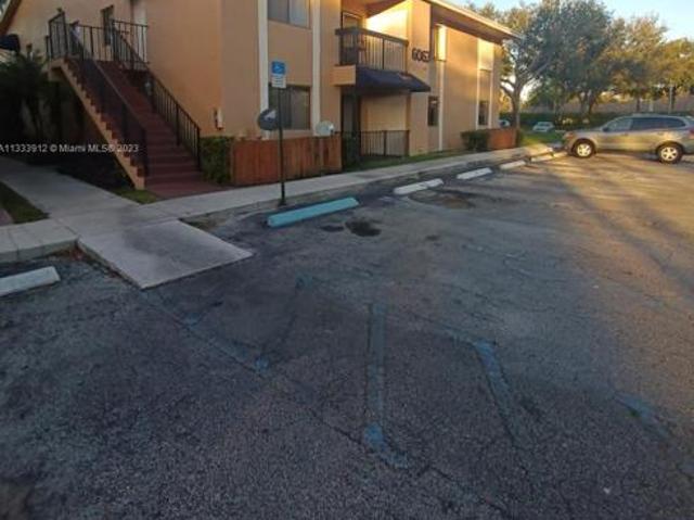 6063 10th Ave N #147, Greenacres, FL 33463