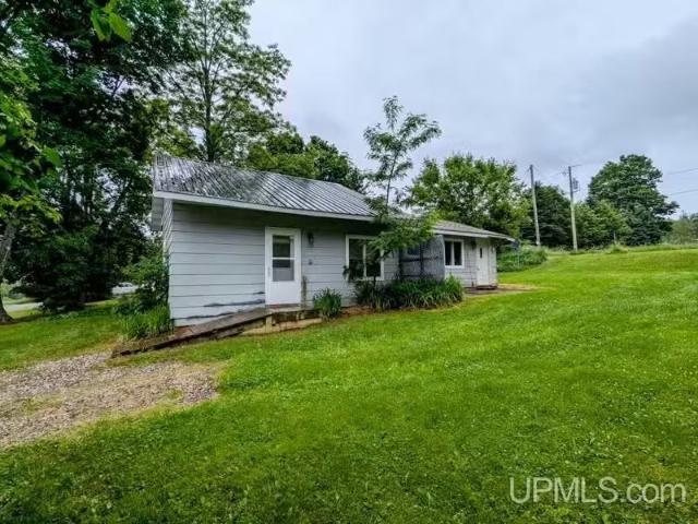 606 2ND ST, ALPHA, MI 49902 Single Family Residence For Sale.