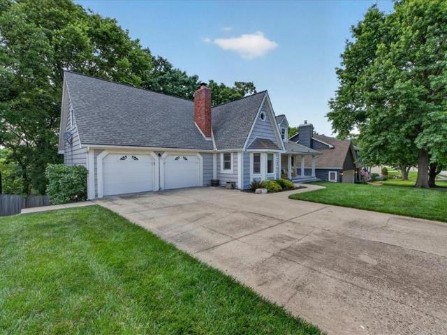 606 Camelot Drive
