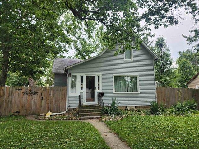 606 Center St, Berne, IN 46711