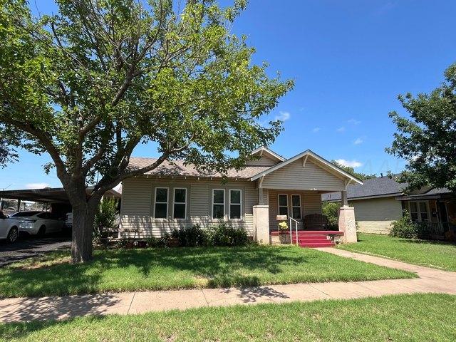 606 Ave E, Childress, TX 79201