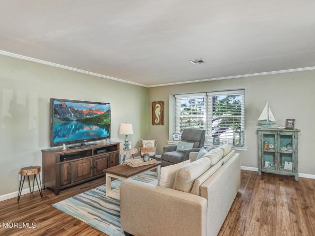 606 Bay Avenue Unit 6
