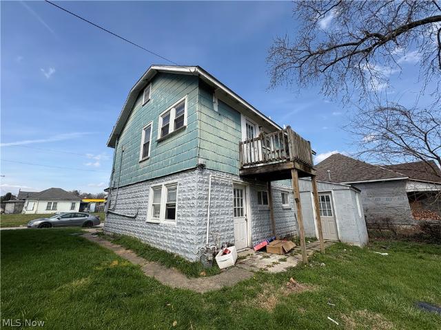 606 Bird Street