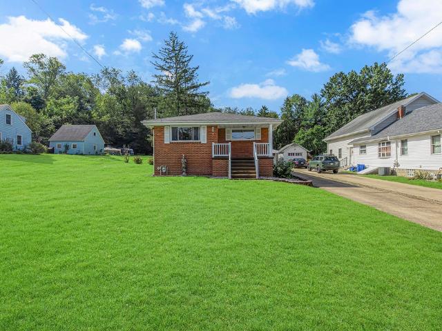 606 Golf Course Rd