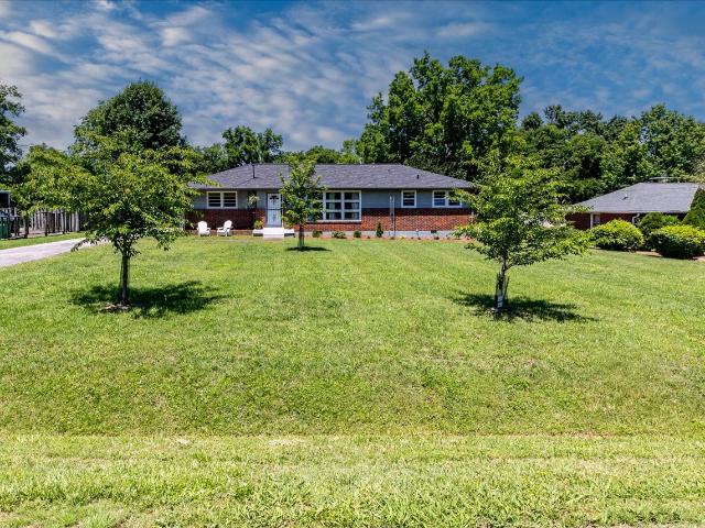 606 Gibson Dr