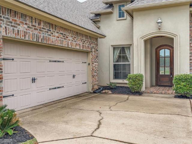 606 Glenshire Drive