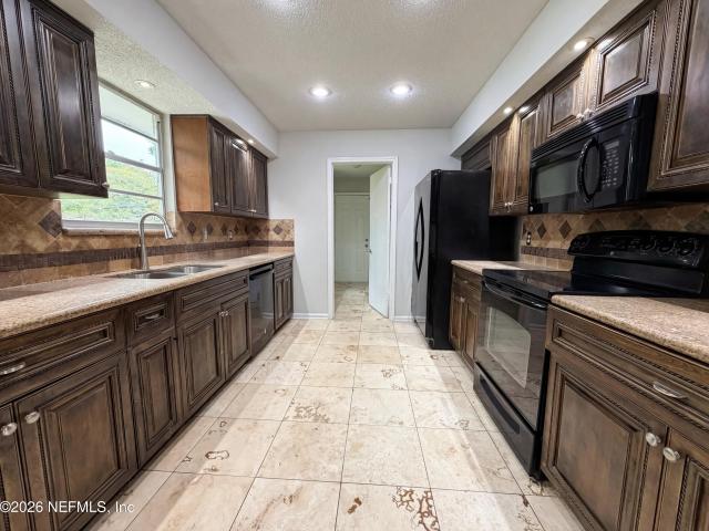 606 Gulfstream Trail S, Orange Park, FL 32073 | MLS #2136