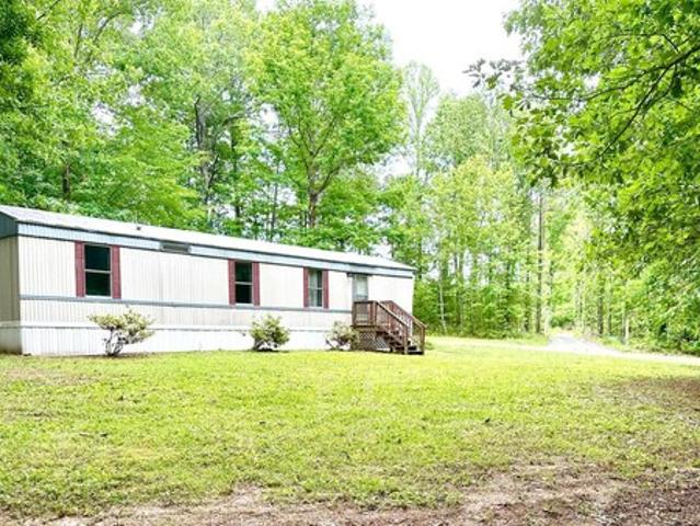 606 Dogwood Acres Rd, Bumpass, VA 23024