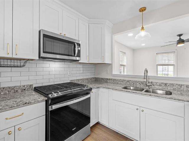 606 Delaware AVE