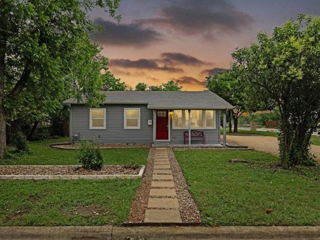 606 E 19th St, Georgetown, TX 78626