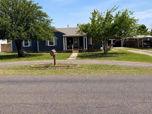 606 E 22nd St, Crane, TX 79731